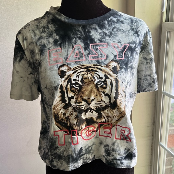 Tops | White Tie Dye Easy Tiger Crop Top Xl | Poshmark